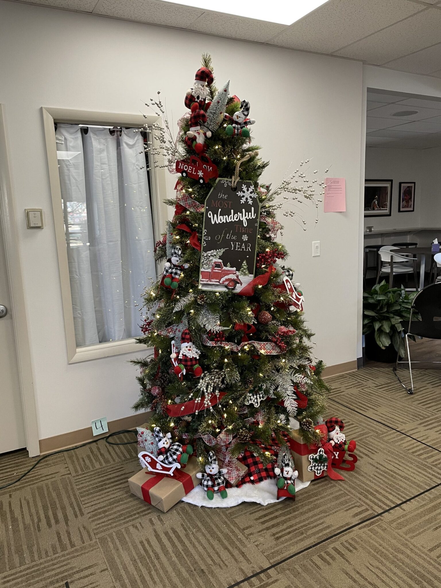 Holiday tree auction 2020 - Anchor & Alpine