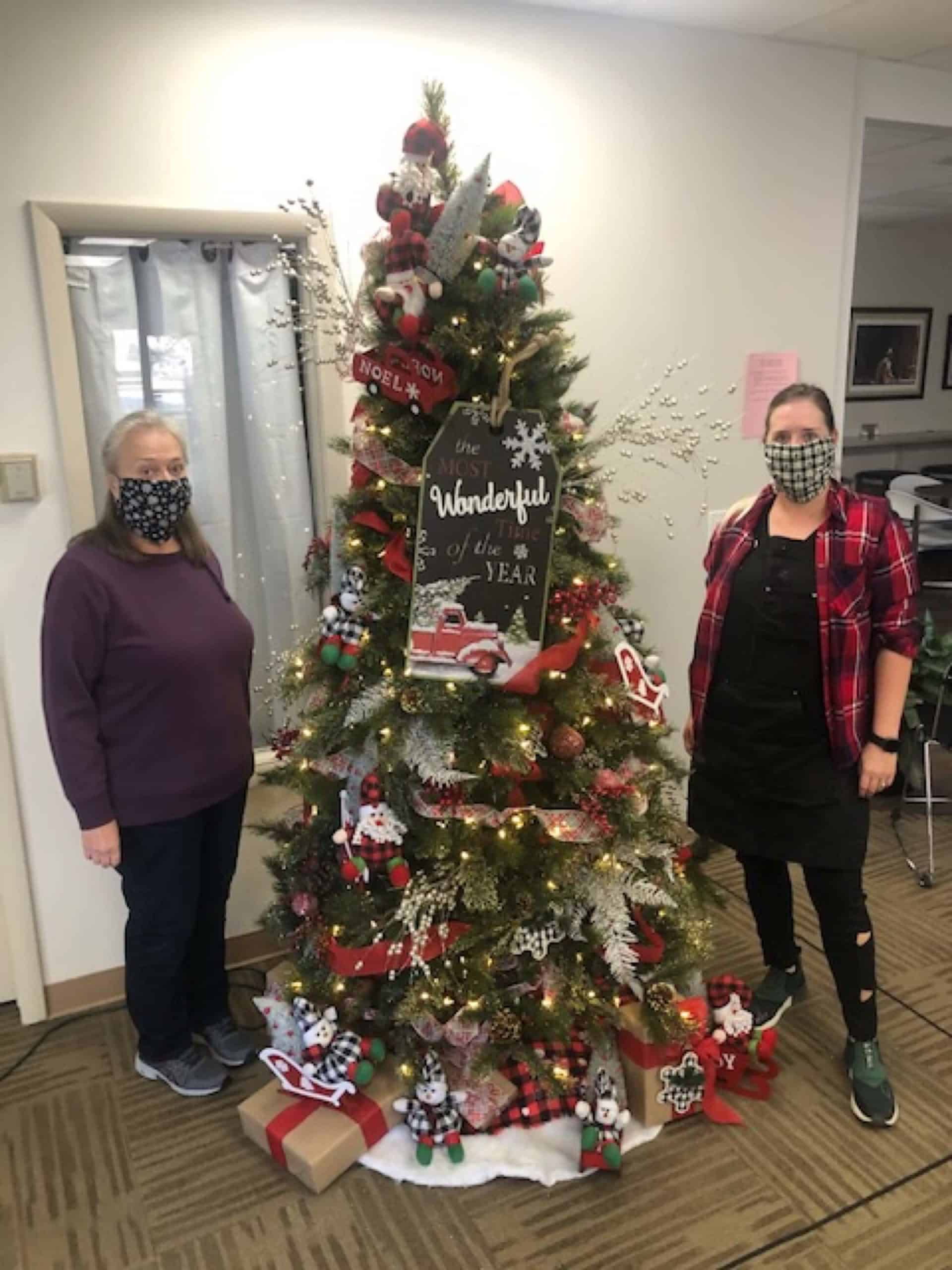 Holiday tree auction 2020 - Anchor & Alpine